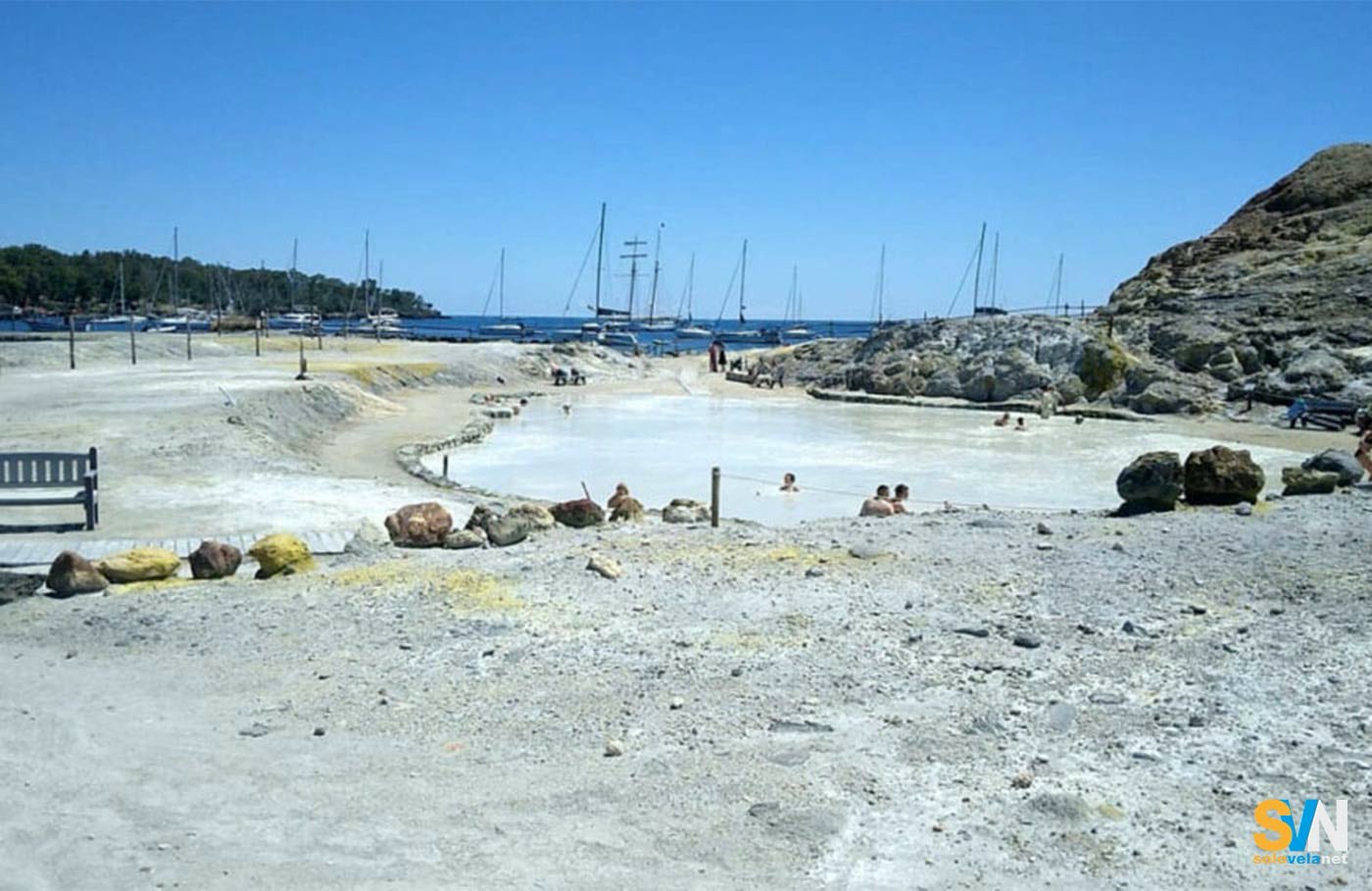Pozza dei Fanghi di Vulcano: riaperta nel 2025, come funziona oggi e ...